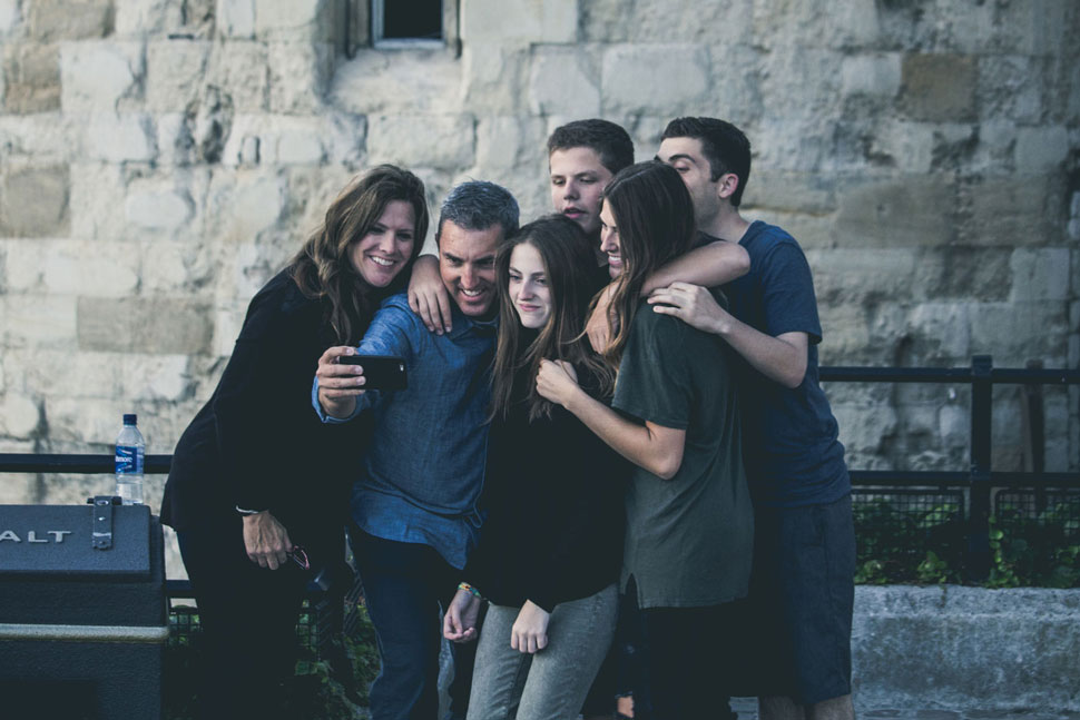 Dealing with Anxiety in Social Settings – Bridges to Recovery